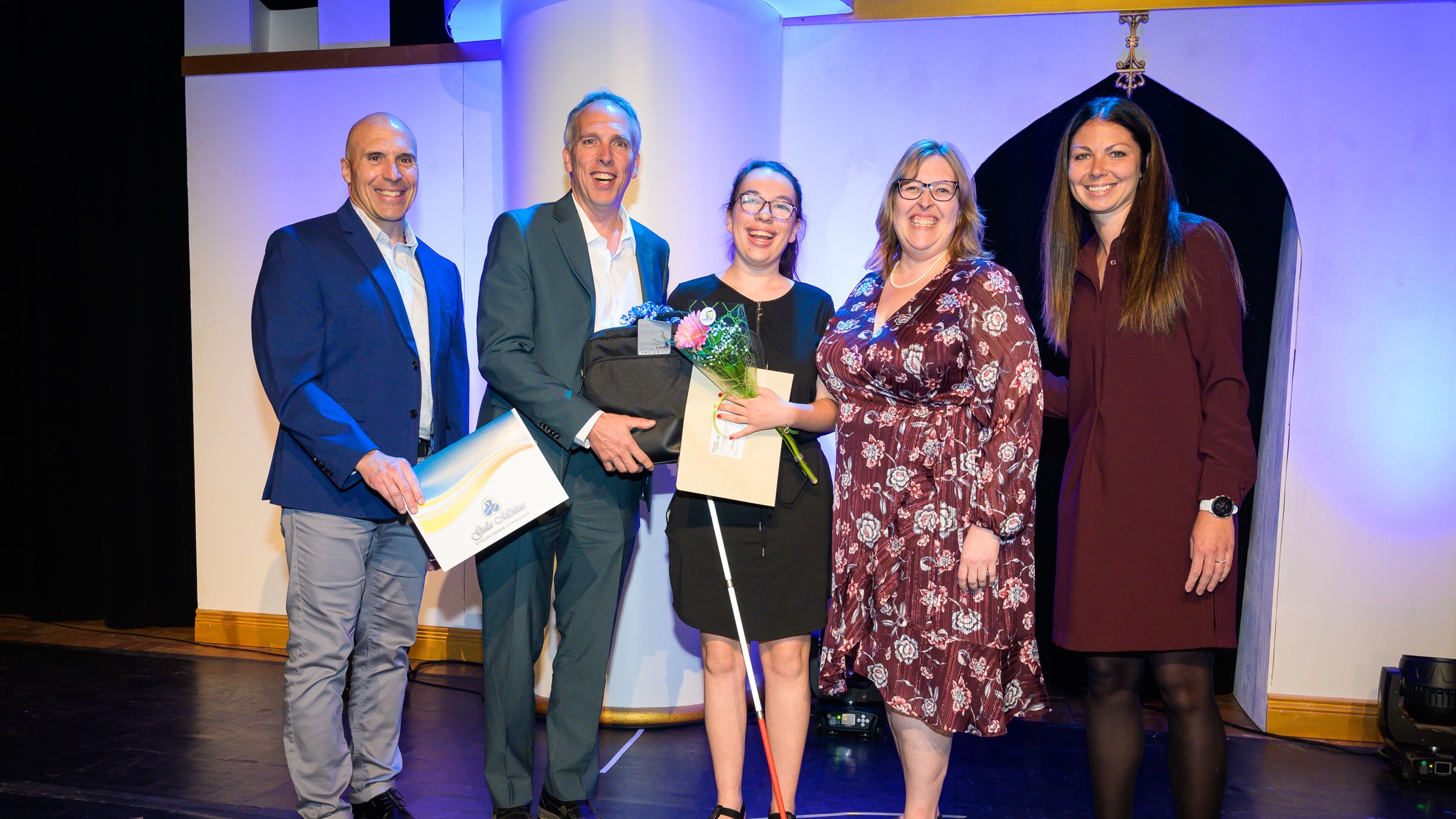 Floranne Samson reçoit la Bourse du CSSHC pour l’engagement dans la ...