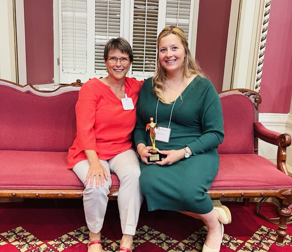 Le concours « Chapeau, les filles ! » souligne le parcours exceptionnel ...